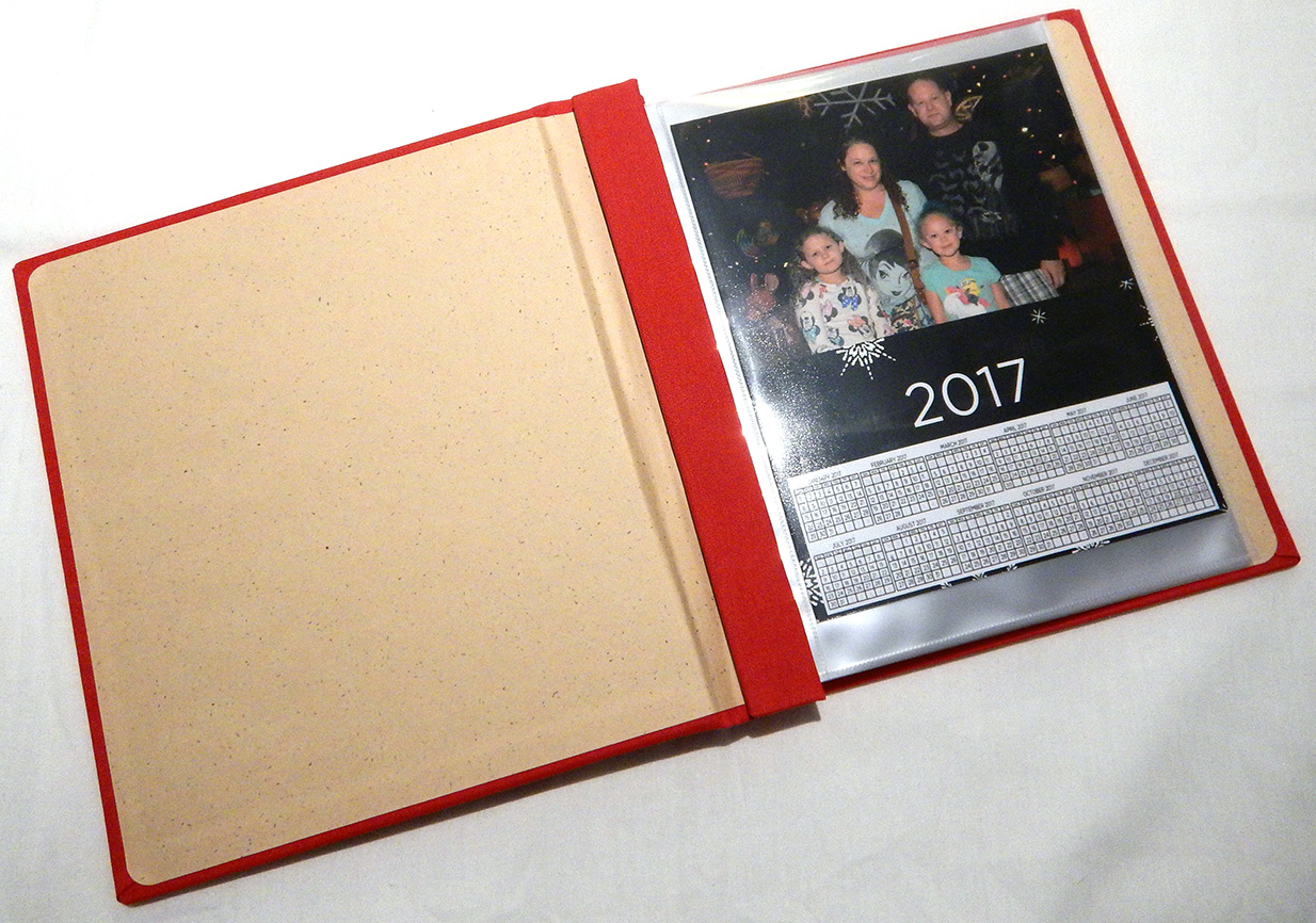 Red 6 x 8 Photo Album or Scrapbook